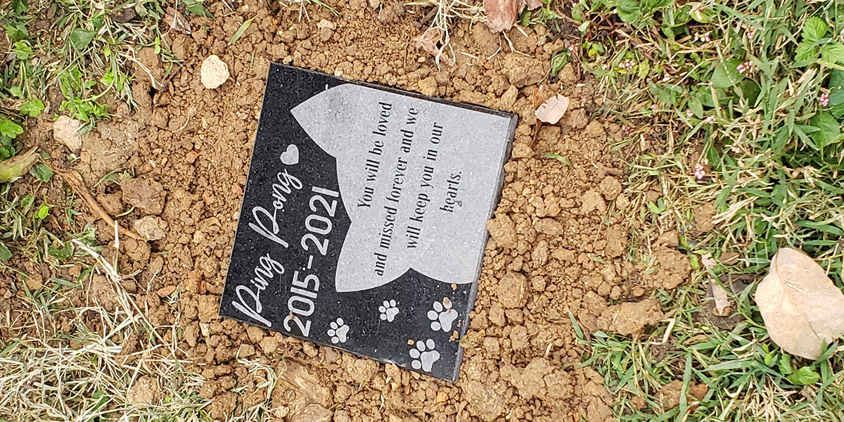 Upright headstones | Granite Upright Cemetery Monuments